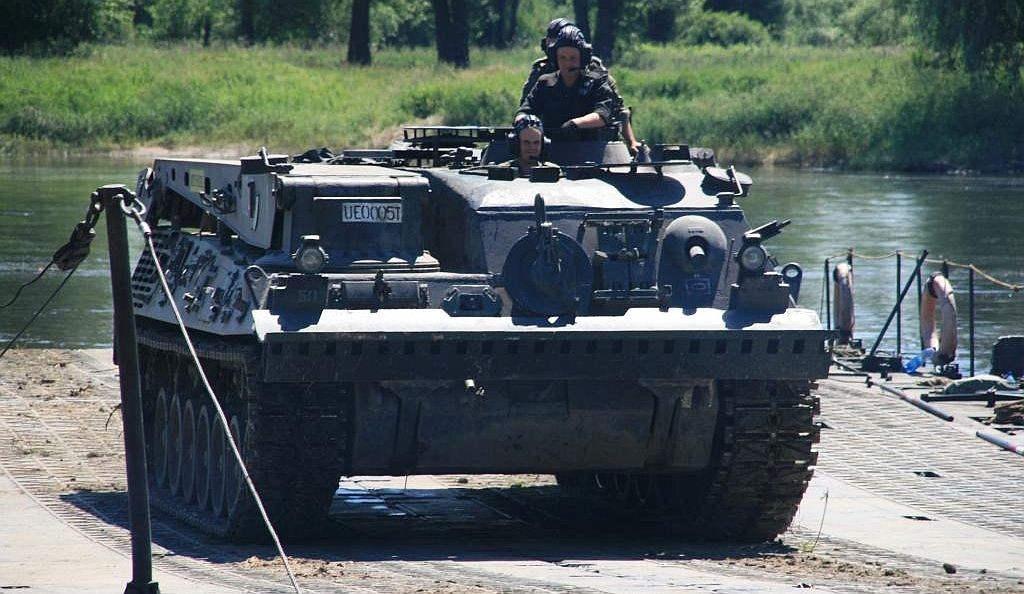 Dwie oferty modernizacji WZT dla "nowych" Leopardów | Defence24