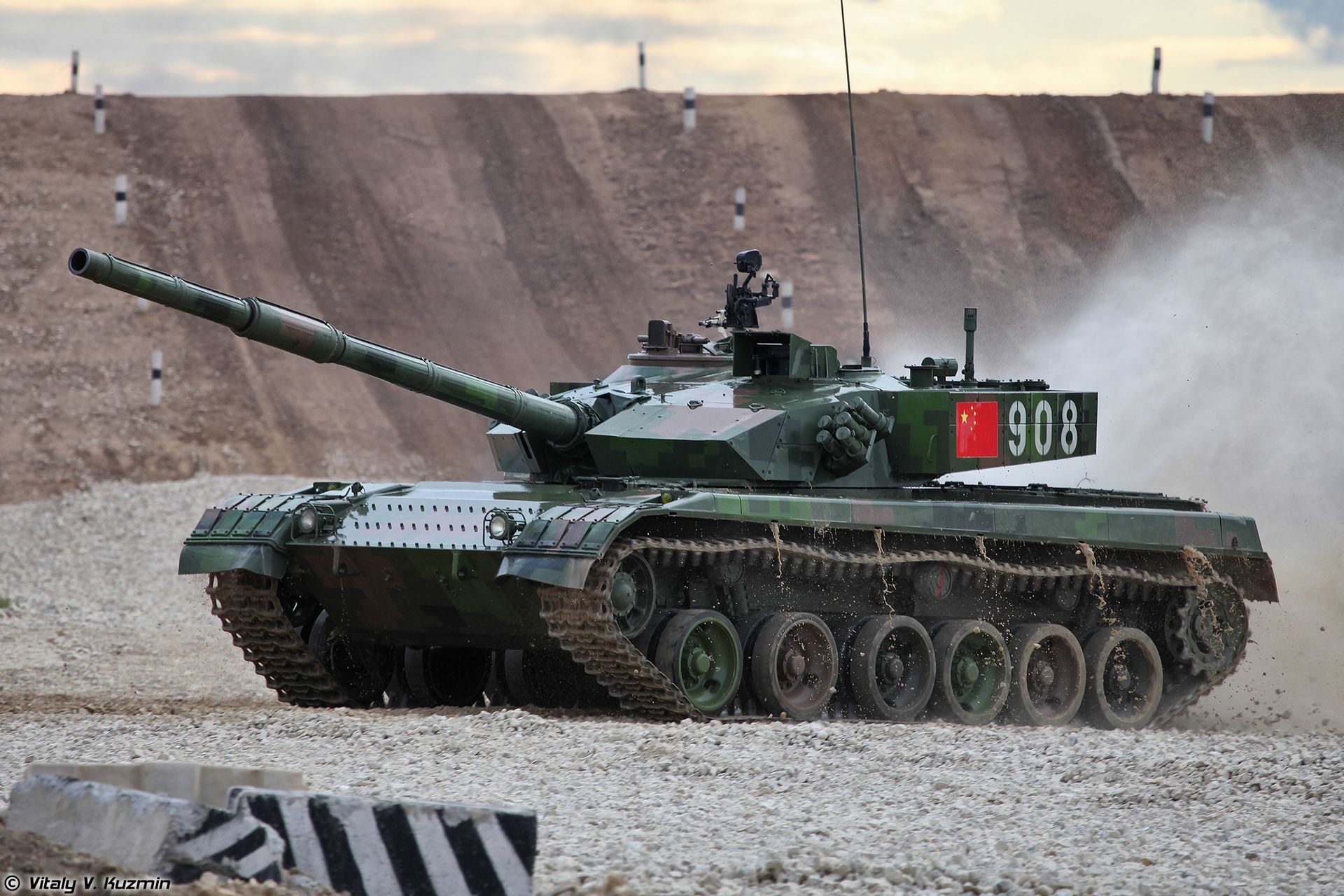 Chiny modernizują czołgi. "Debiut na biathlonie"