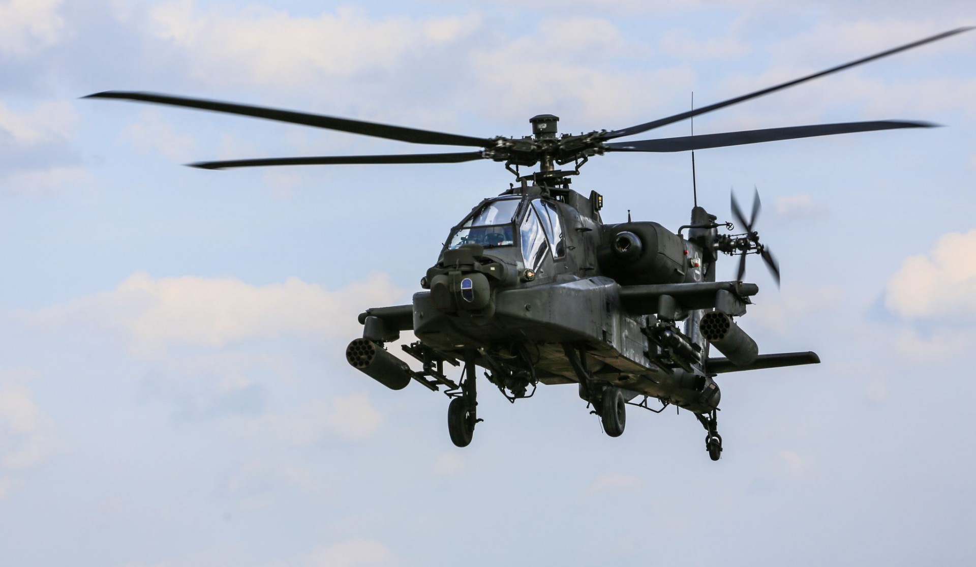 Indie kupią śmigłowce Apache i Chinook | Defence24