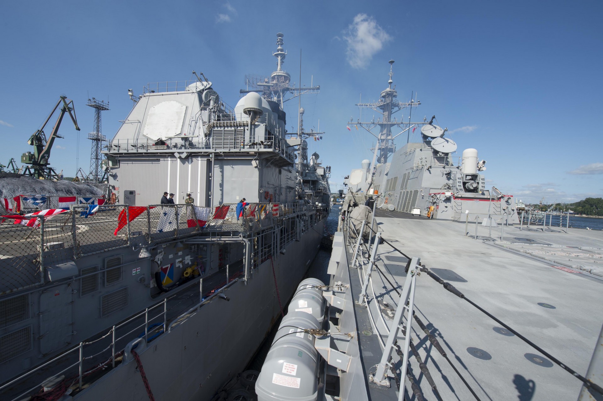 Piątek z Defence24.pl: Niebawem ruszą ćwiczenia BALTOPS 50; Sekretarz ...