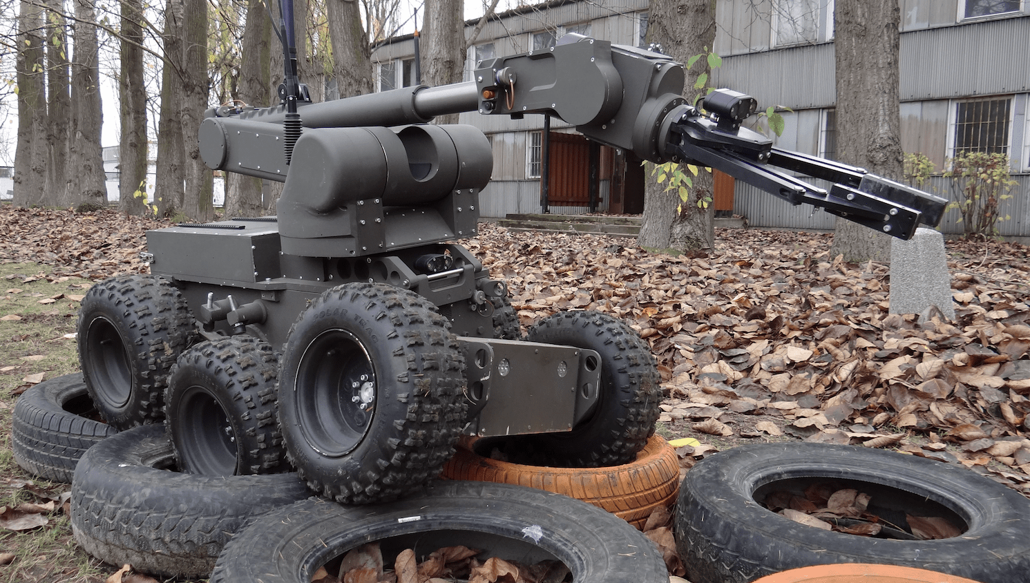 Straż Graniczna z nowym robotem pirotechnicznym IBIS-PIAP