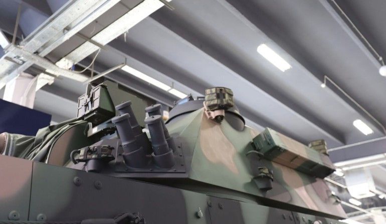 HSW Presents IFVs and Artillery in Kielce