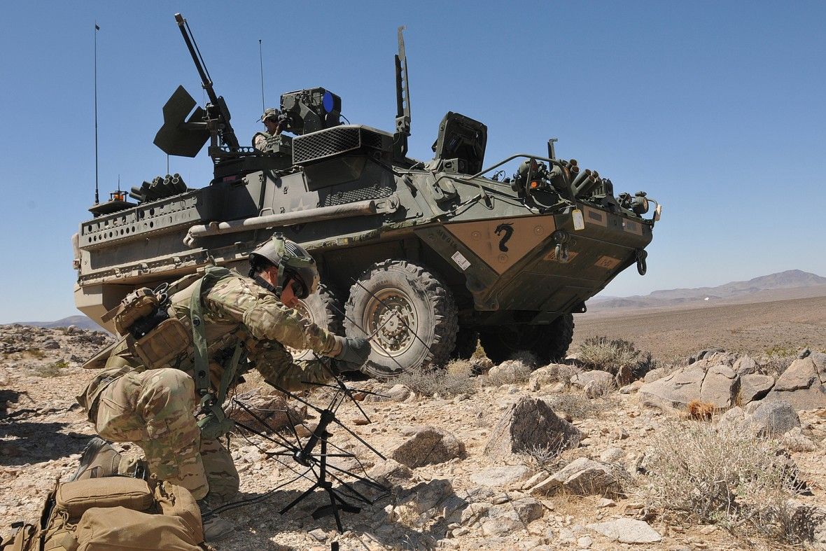 DSEI 2015: Jankel RRV - Reincarnation Of The Fox Vehicle | Defence24.com