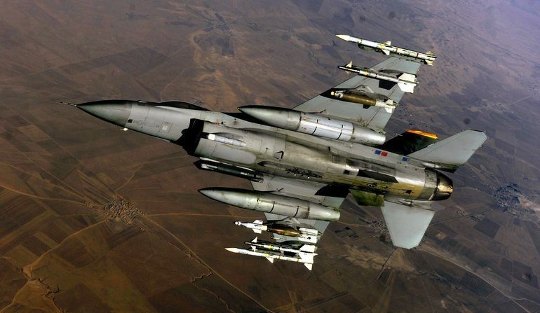 Bombs and Rockets for the Polish F-16s