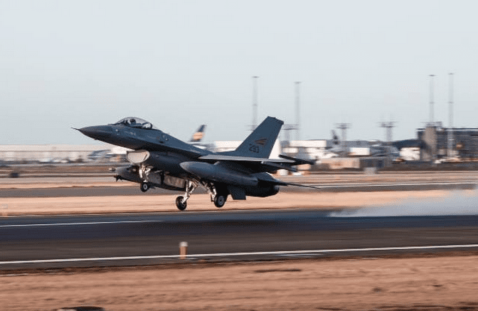 Norwegian F-16 Fighters Arrive In Lithuania