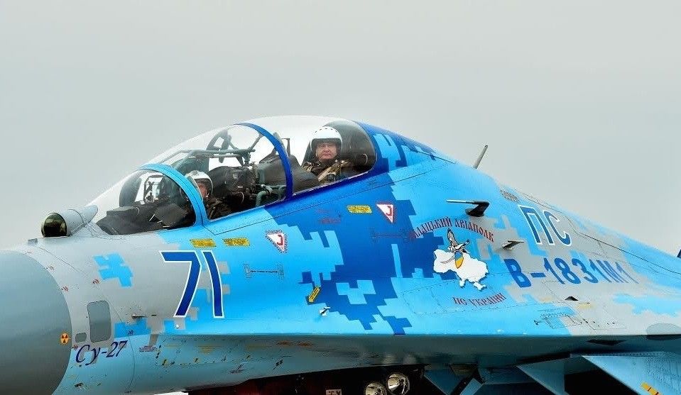 Ukrainian President Conducts A Test-Flight In The Modernized Su-27 ...