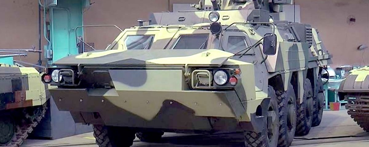 Pływający BTR-4EM dla ukraińskiej piechoty morskiej [WIDEO] | Defence24