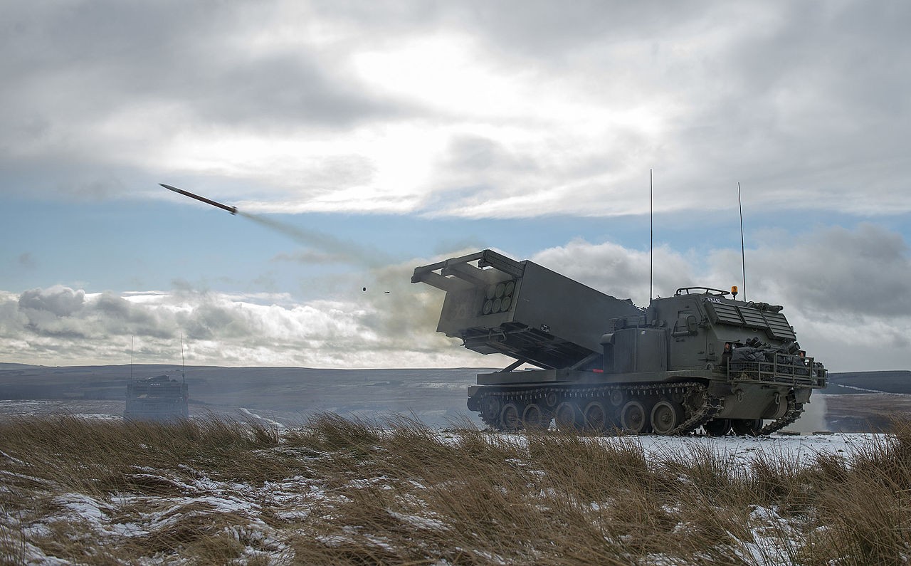 British Army modernizuje wyrzutnie MLRS. Artyleria wśród priorytetów