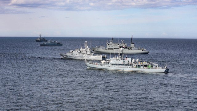 ORP Czajka brała udział w zneutralizowaniu min morskich [FOTO] | Defence24