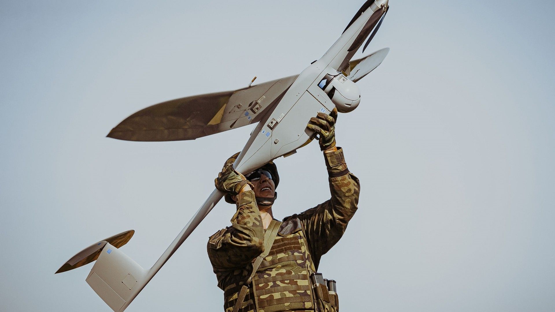 WB Electronics dokona modernizacji systemów BSP FlyEye | Defence24