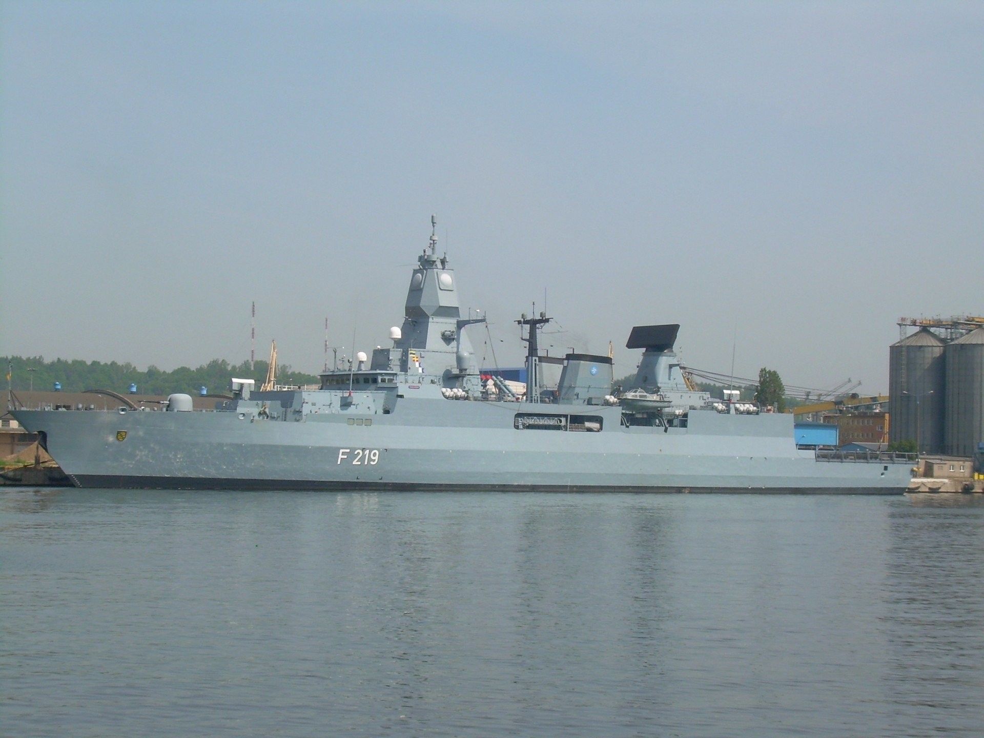 MEKO A-300 niemiecką propozycją dla Miecznika | Defence24