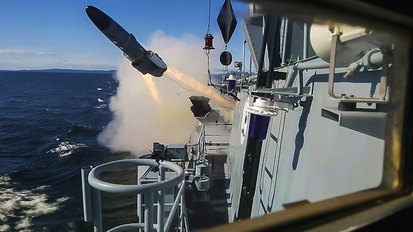 Orkany odpaliły rakiety przeciwokrętowe [FOTO]