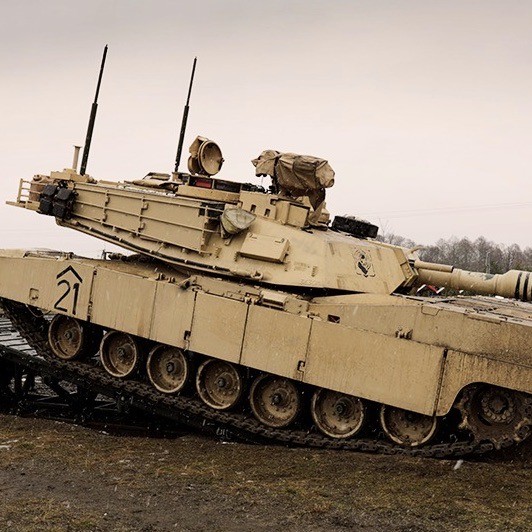 Abrams MBTs Test a Polish Railway Loading Ramp | Defence24.com