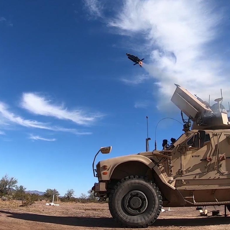 Co chroni amerykańskich spadochroniarzy przed dronami w Polsce? | Defence24