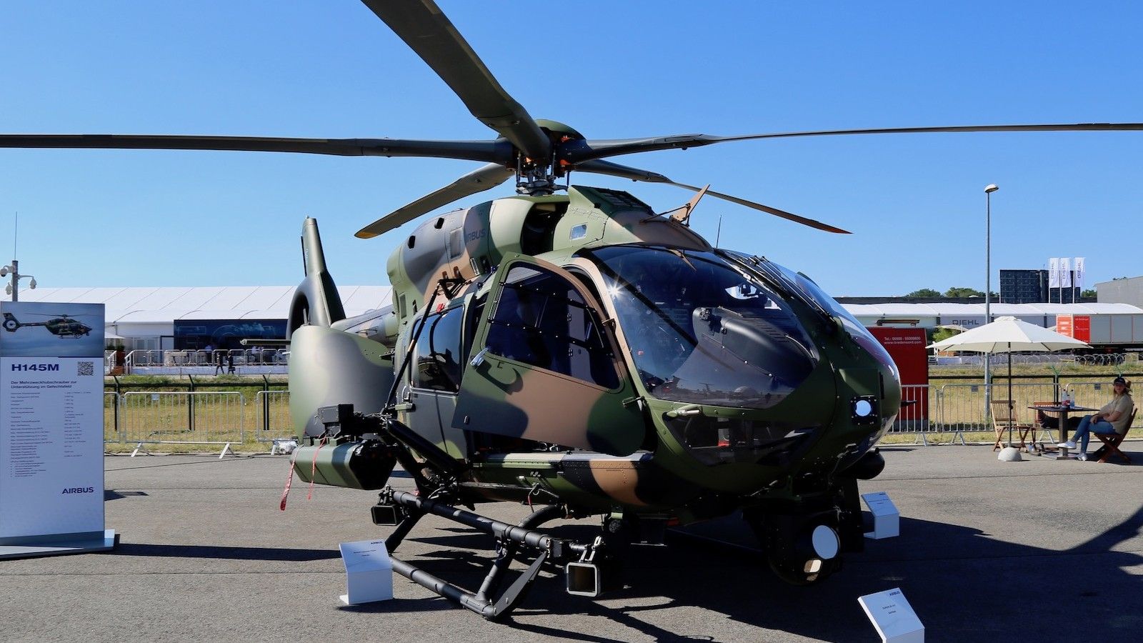 ILA 2022: Śmigłowce H145M dla Niemiec i współpraca z dronami | Defence24