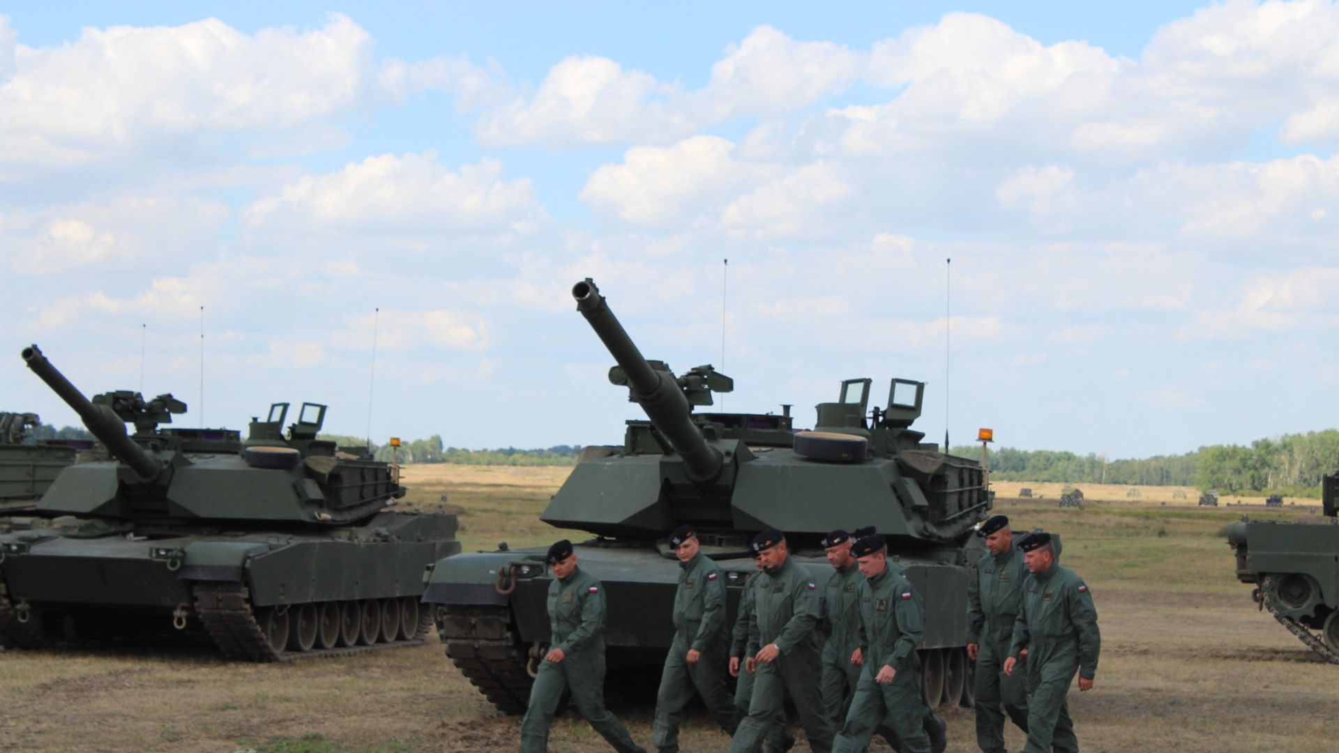 Pancerna modernizacja wschodniej flanki NATO | Defence24