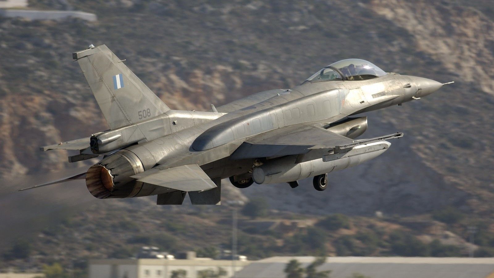 Grecja: Więcej F-16 do modernizacji. Vipery już latają | Defence24