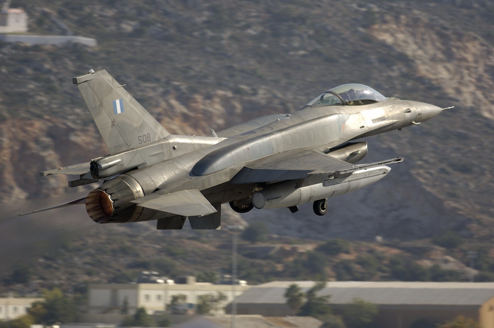 Grecja: Więcej F-16 do modernizacji. Vipery już latają | Defence24