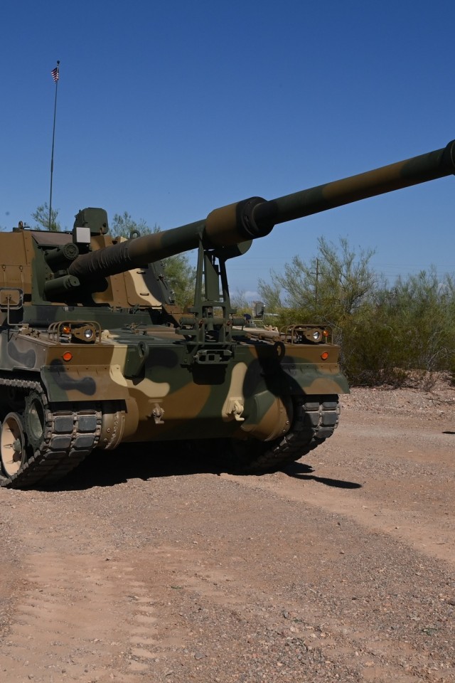 Haubica K9A1 strzela amerykańską amunicją nowej generacji | Defence24