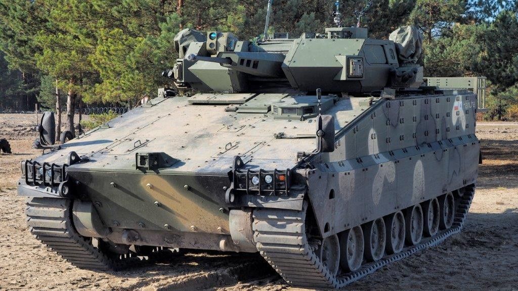 Jaki ciężki BWP dla Polski? [ANALIZA] | Defence24