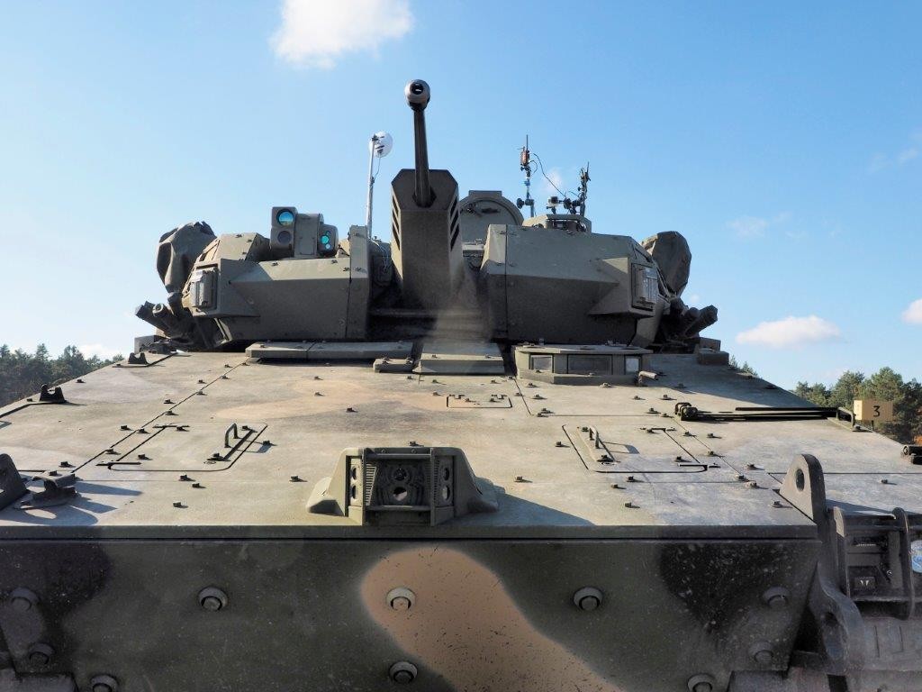 Polscy żołnierze testują Redbacka [FOTO] [WIDEO] | Defence24