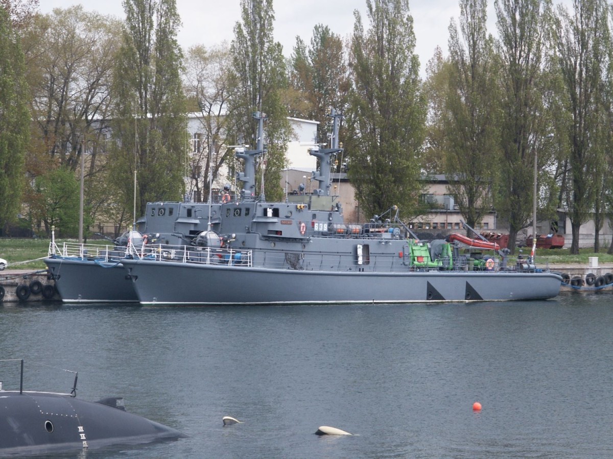 Nowy napęd główny dla polskich „plastików” | Defence24