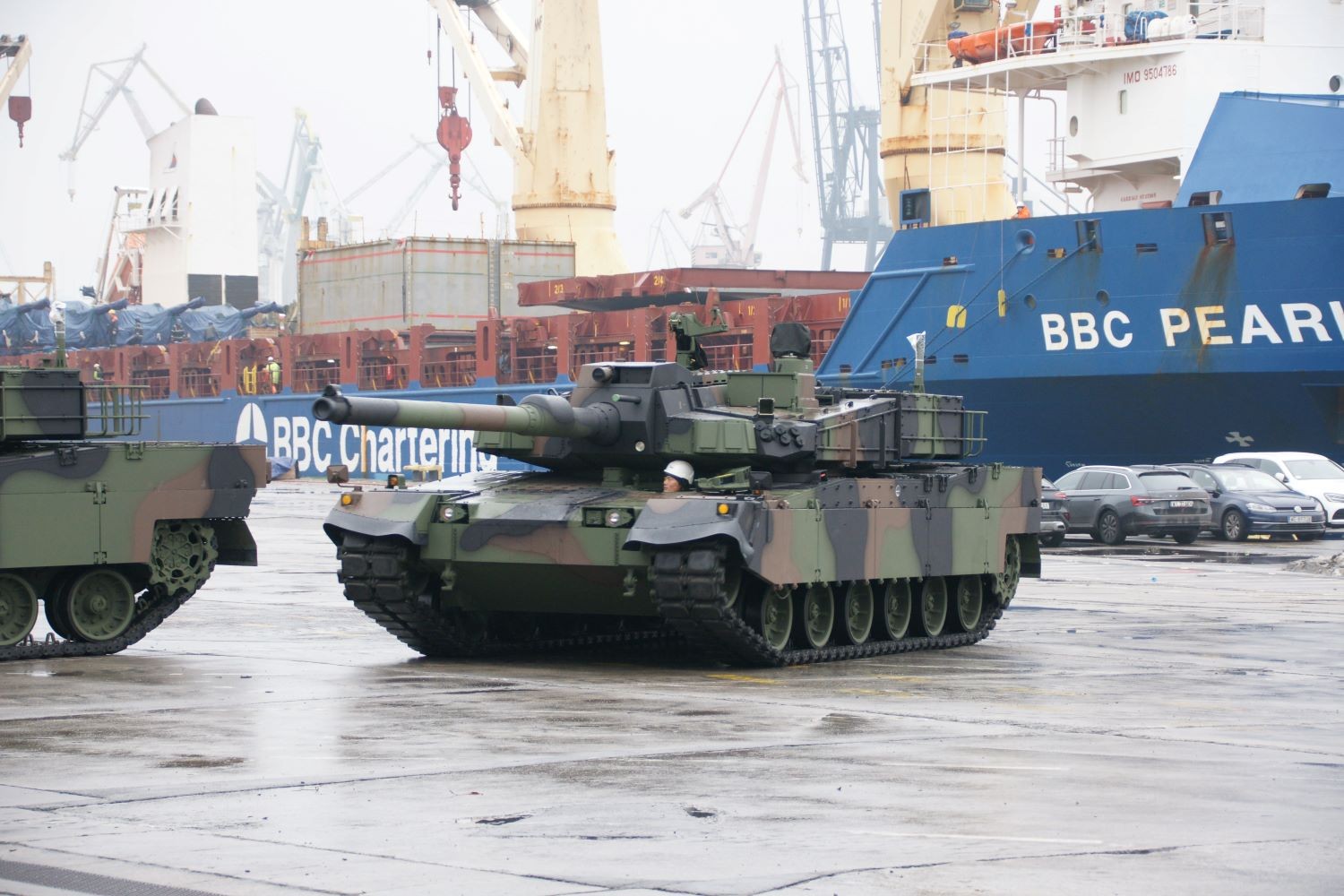 Polskie czołgi K2 i haubice K9 w obiektywie Defence24.pl [FOTO] | Defence24