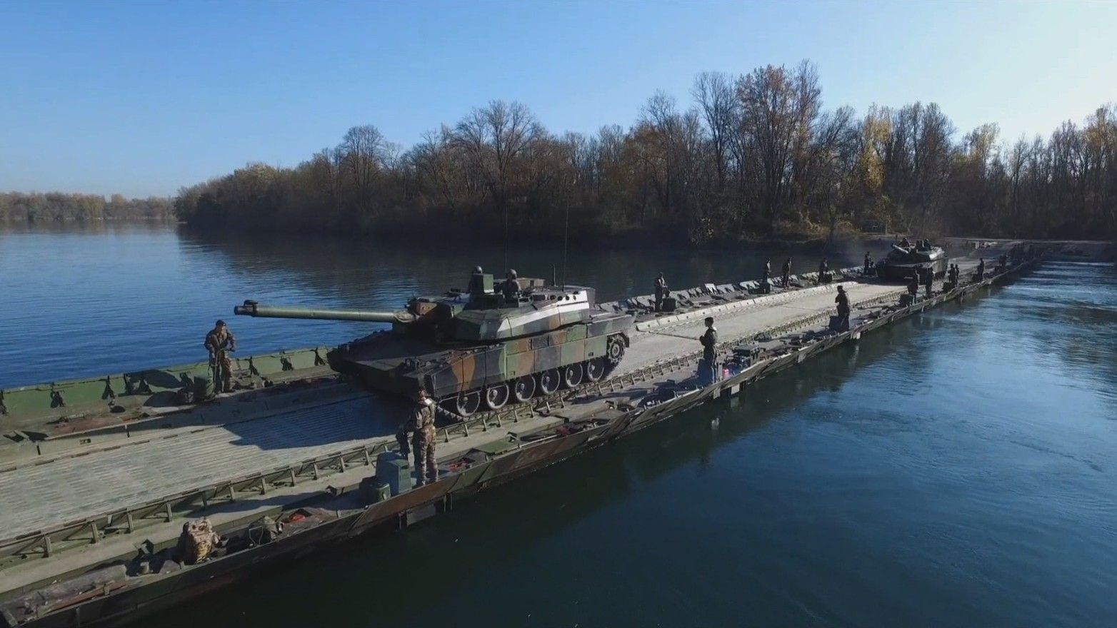 Focus on the Polish Motorized Floating Bridge | Defence24.com