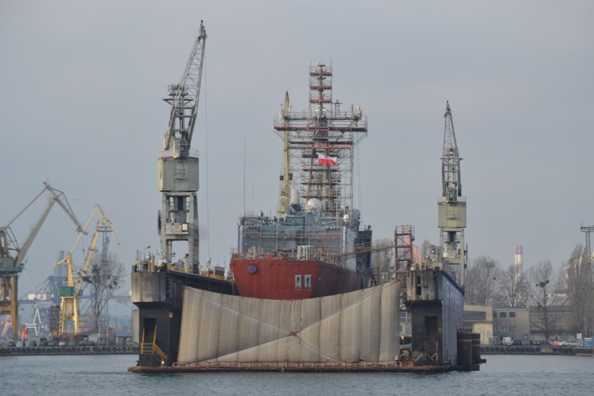 Polska fregata w zespole NATO. Pomoc czy balast? [OPINIA] | Defence24