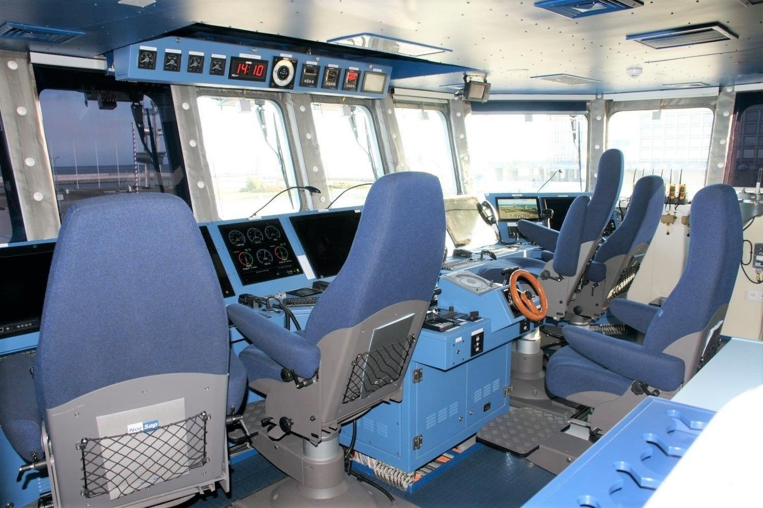 24 godziny przed czyli niszczyciel min Mewa z zewnątrz i od środka [FOTO]