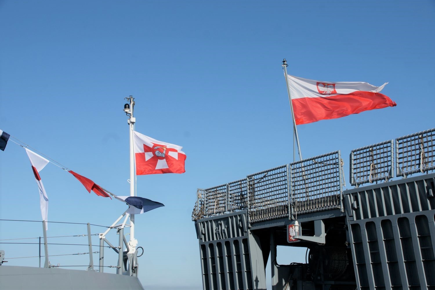 Niszczyciel min Mewa jest już Okrętem Rzeczypospolitej Polskiej [FOTO ...