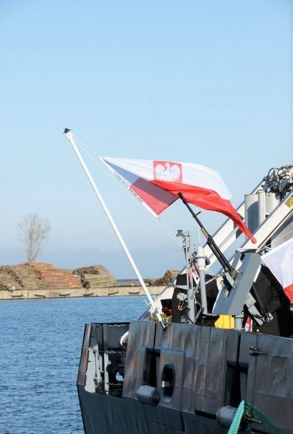 Niszczyciel min Mewa jest już Okrętem Rzeczypospolitej Polskiej [FOTO]