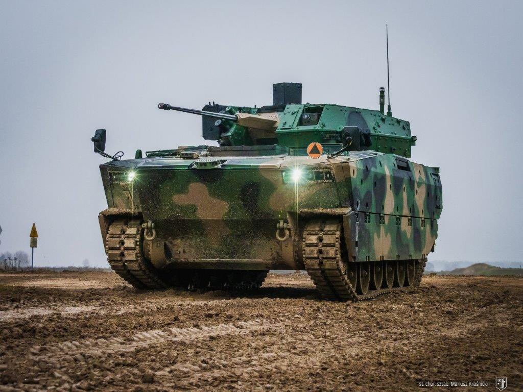 Heavy IFV Alongside the Borsuk Platform? | Defence24.com