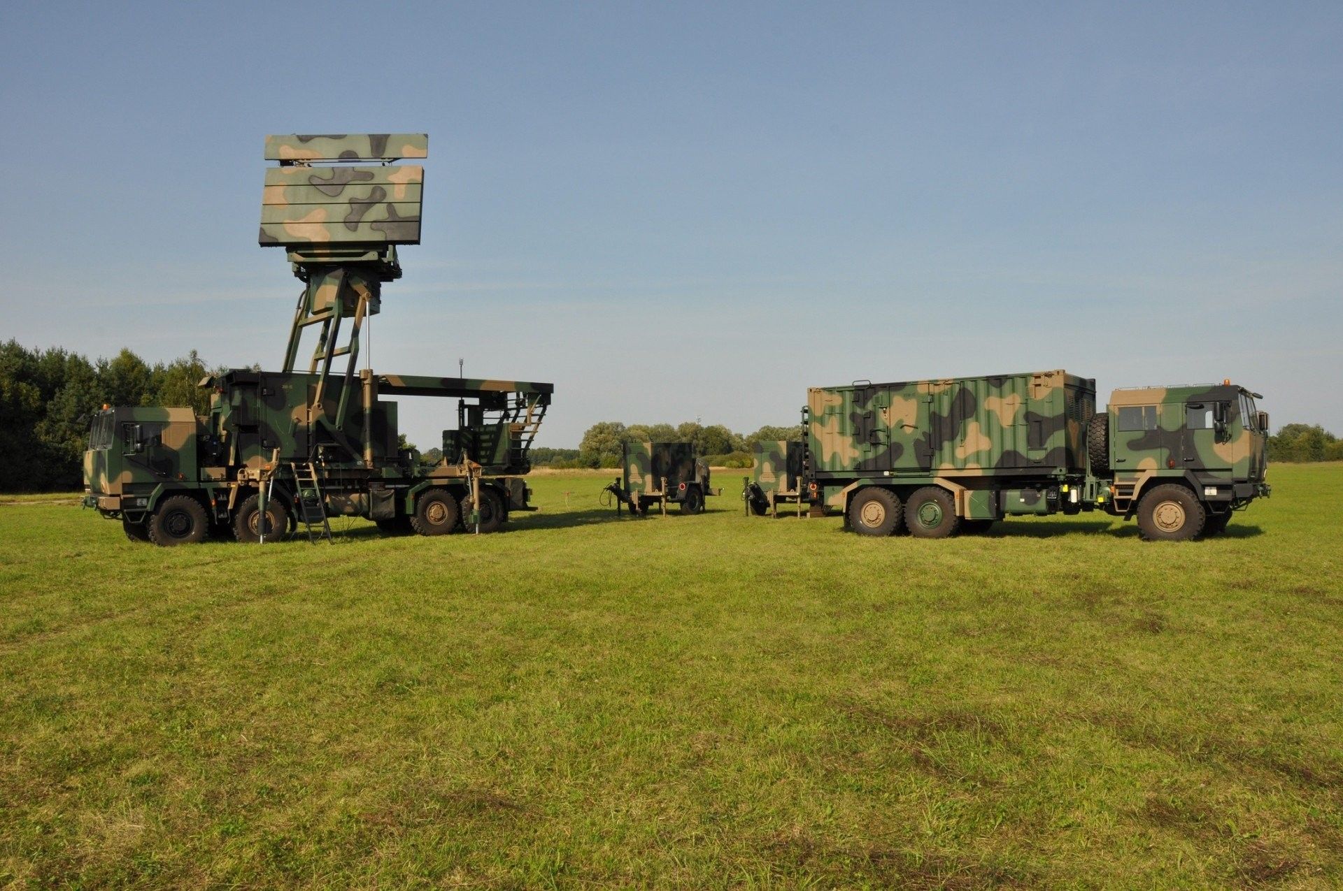 Cel: Polskie wojsko z polskimi radarami