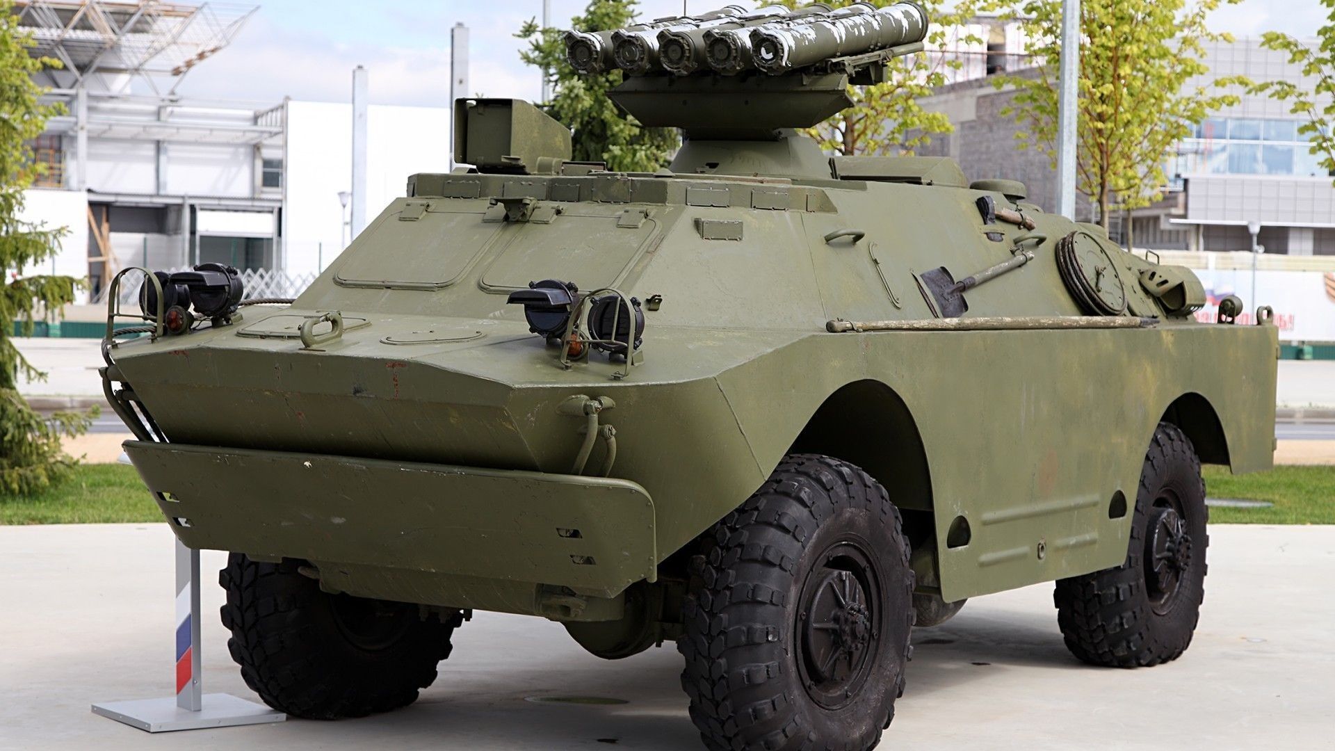 Rosyjski rakietowy BRDM-2... tylko improwizowany | Defence24