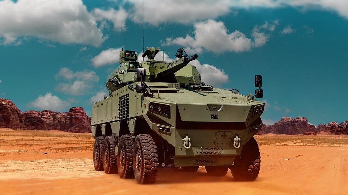 IDEF 2023: Turcy z nowym uniwersalnym KTO 8x8 | Defence24