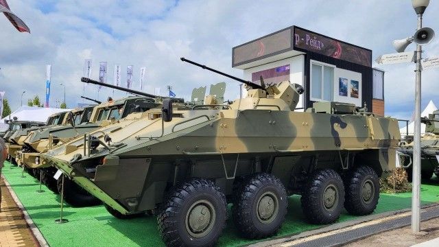 Rosyjski BTR z nową wieżą | Defence24