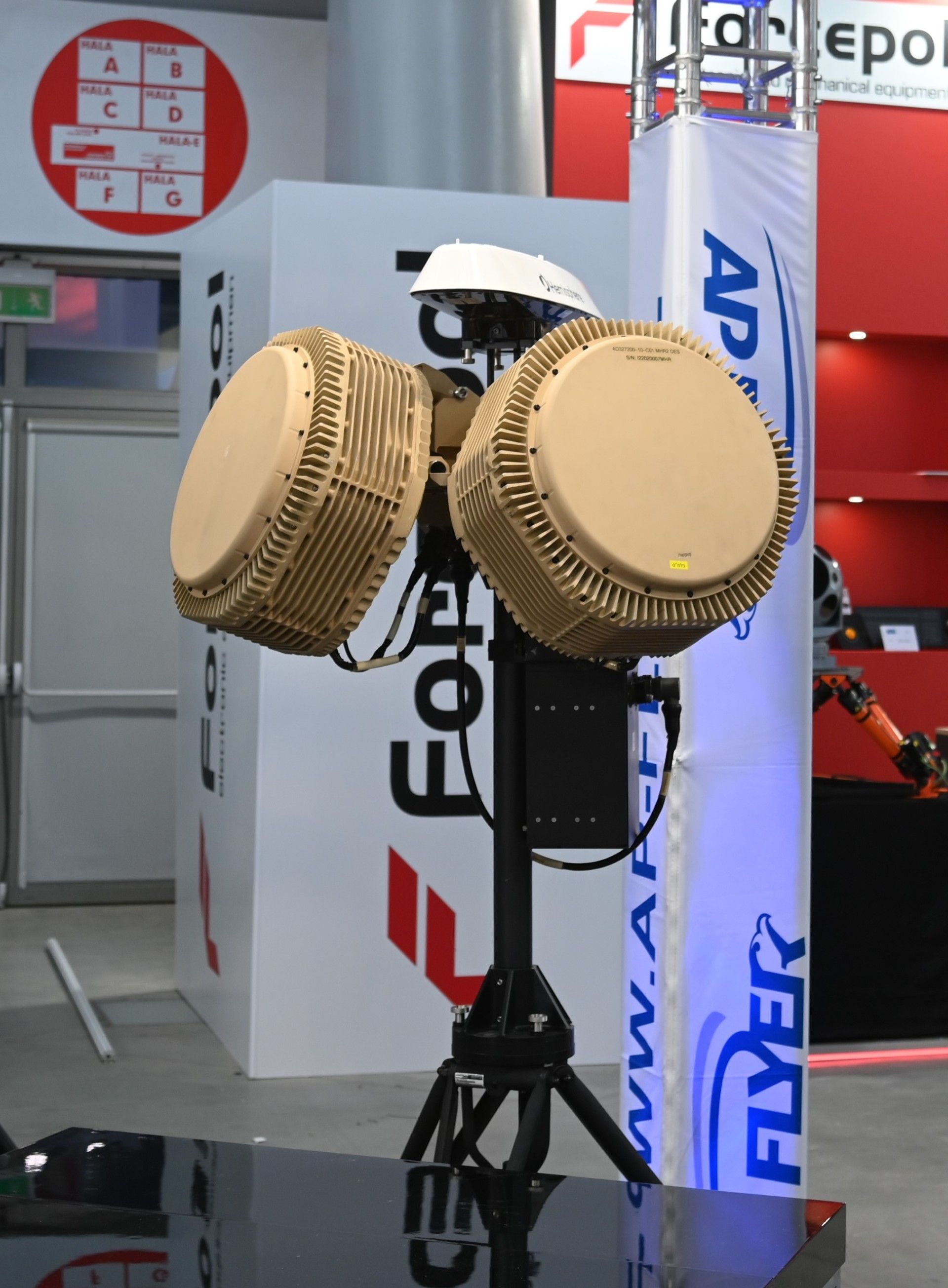 MSPO 2023: AP-FLYER pokazuje, jak zwalczać obce drony