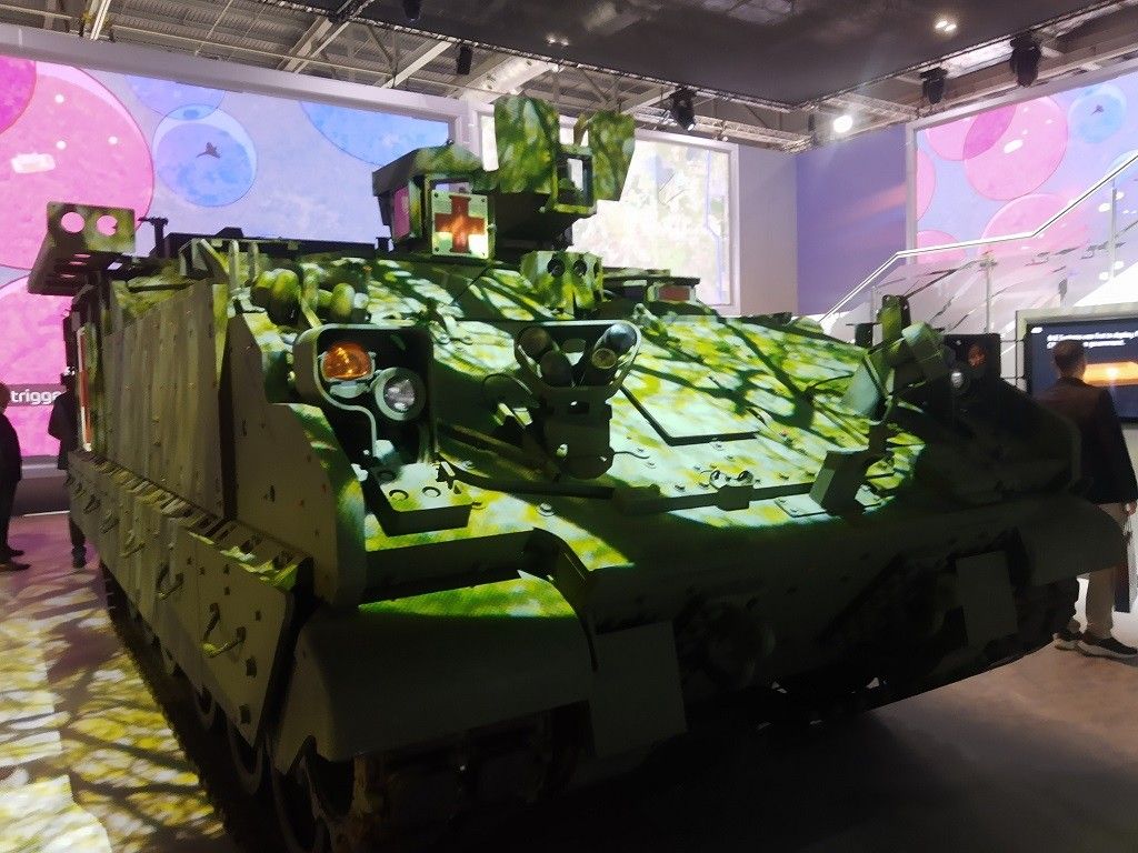 DSEI 2023: premiera transporterów U.S. Army i Marines