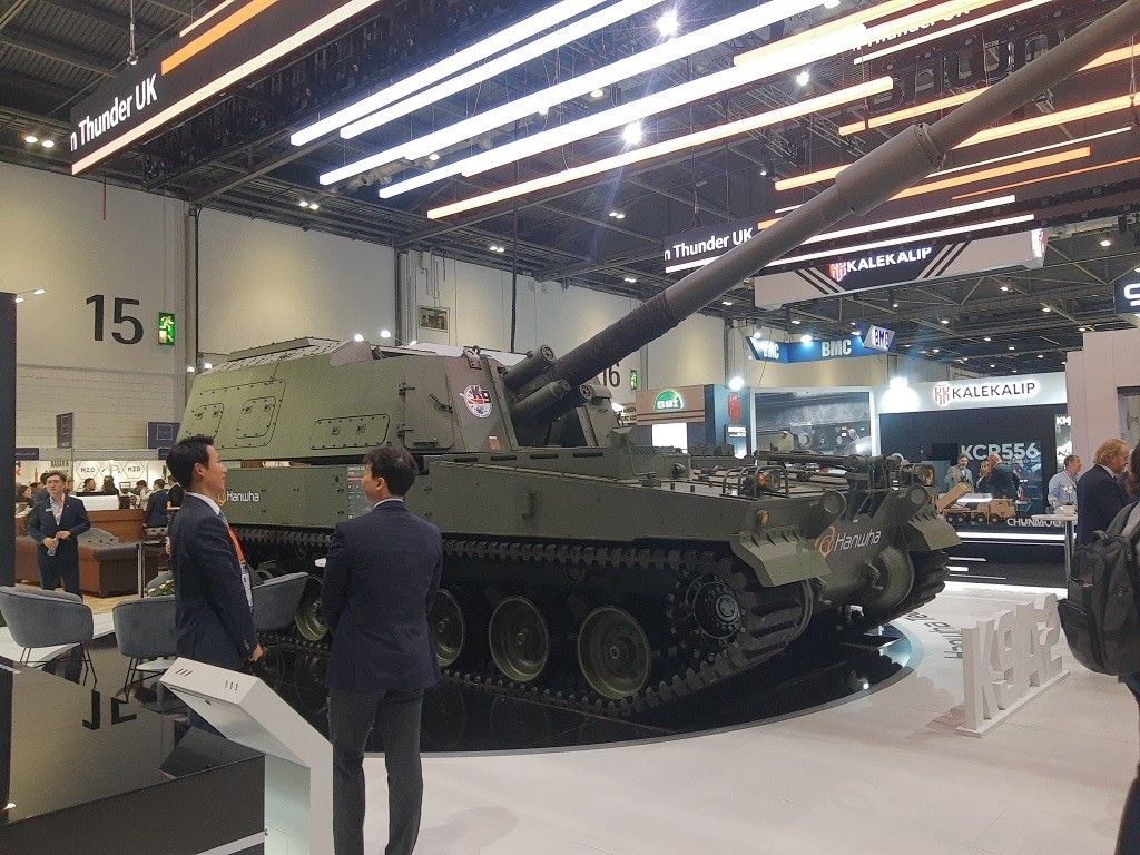 DSEI 2023: Hanwha Unveils the K9A2 Howitzer
