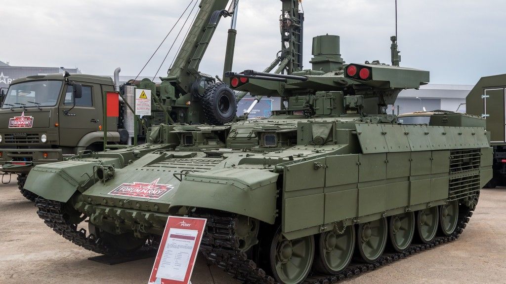 Rosyjski Terminator z daszkiem przeciw dronom