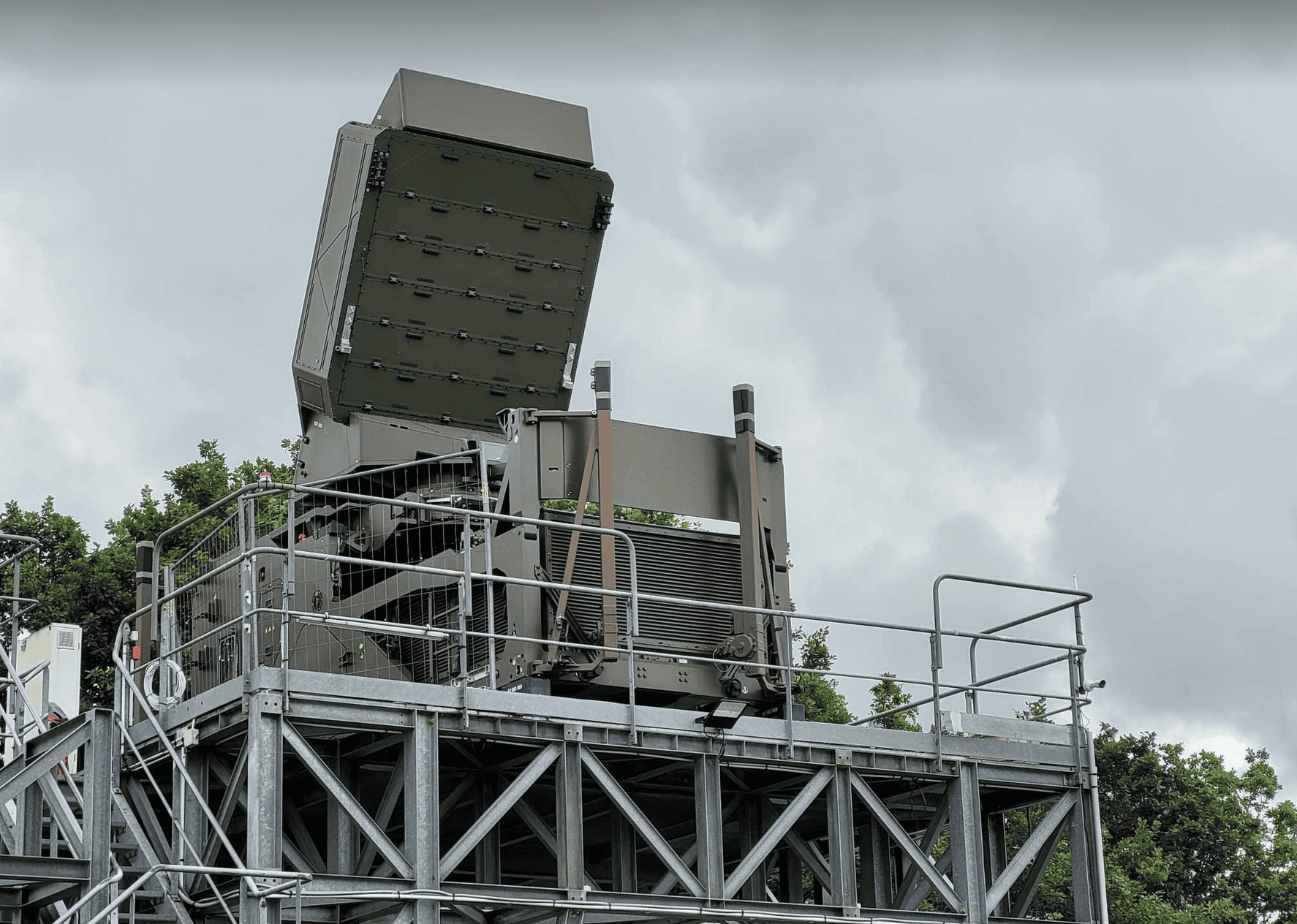 W największej fabryce radarów w Europie