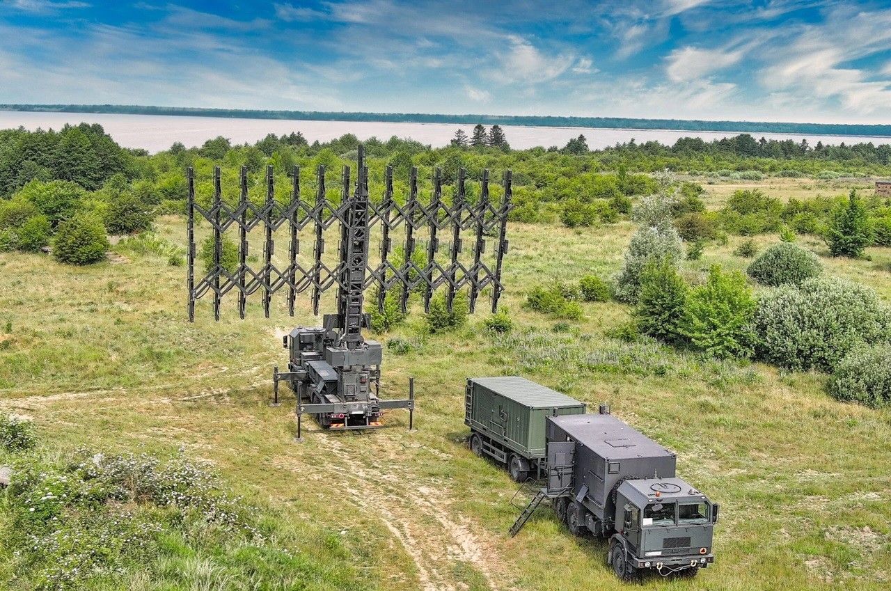 P-18PL – nowa odsłona radaru z „grabiami”