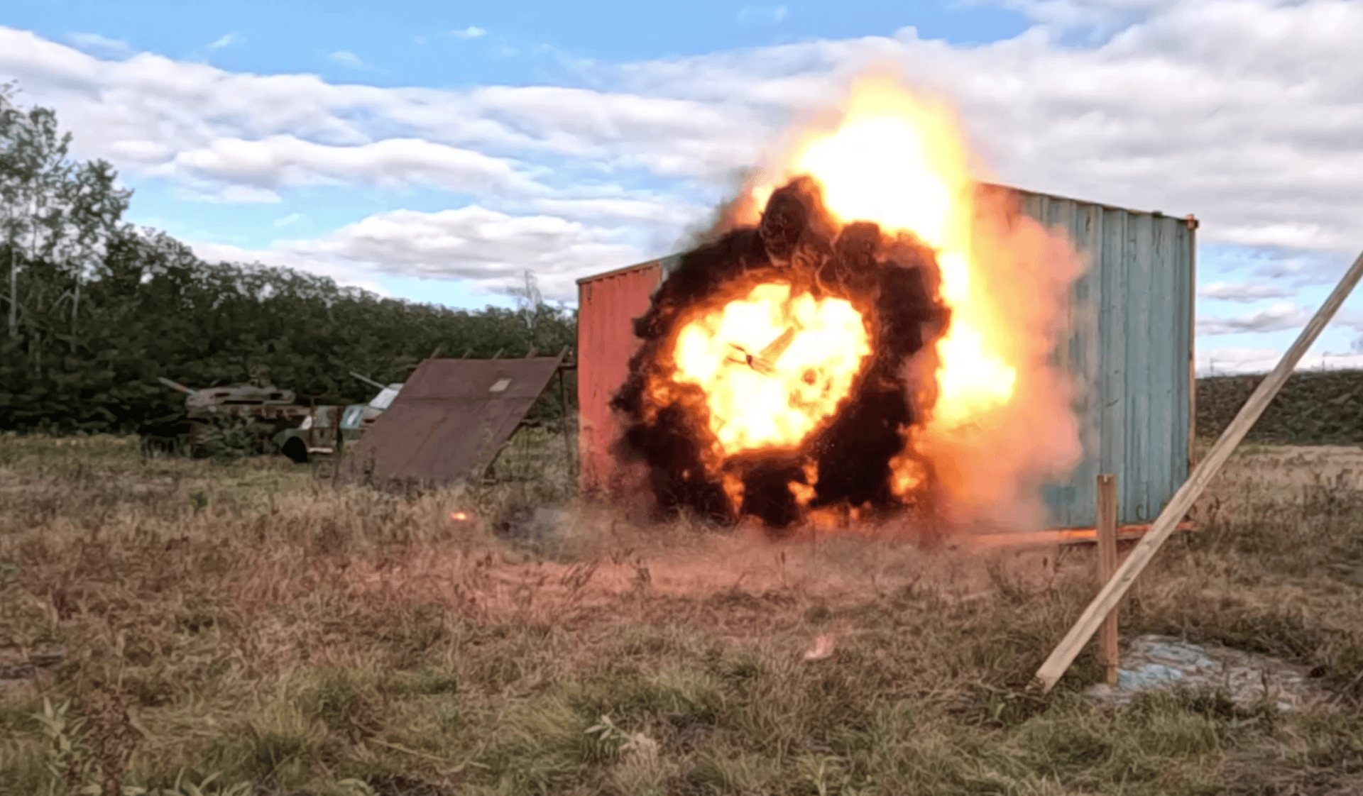 WB’s Anti-Tank Warmate Loitering Munitions Tested. Weapon for Fighting ...