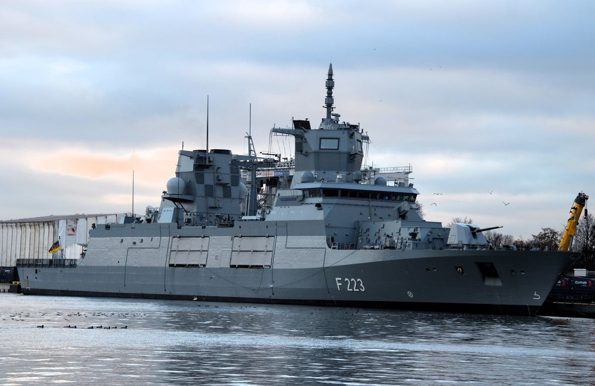 Niemiecka fregata po raz pierwszy w Polsce. "Pokojowy" okręt w Gdańsku