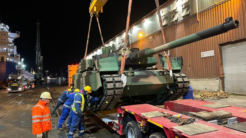 Świąteczna dostawa koreańskiego uzbrojenia do Polski