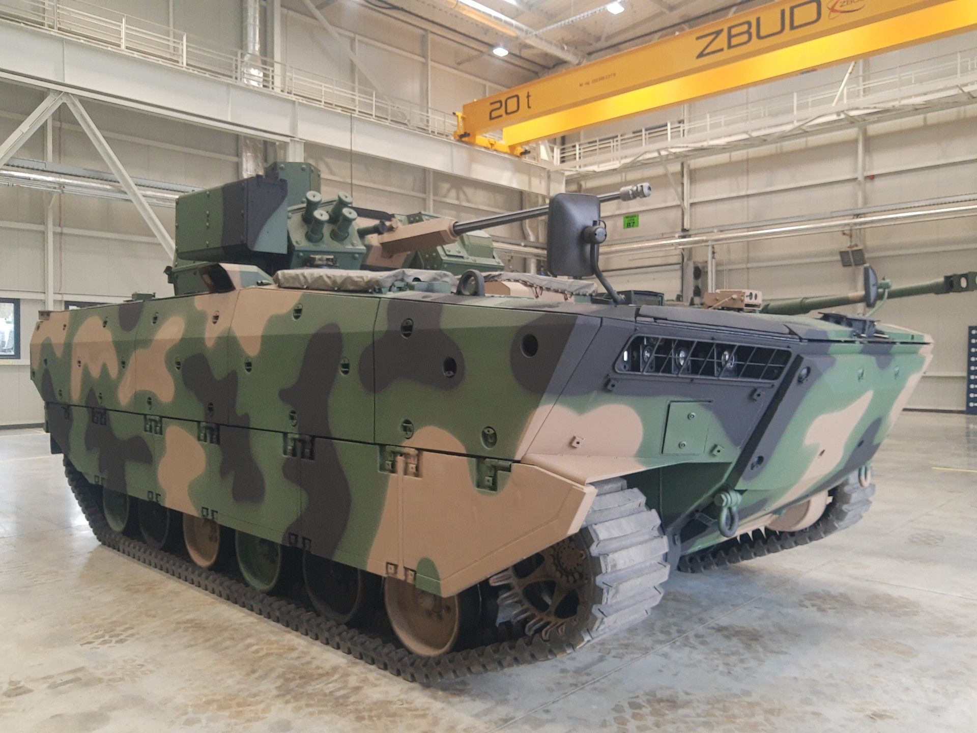 Rosjanie przyznają: Bradley lepszy od BMP-3. A Borsuk?