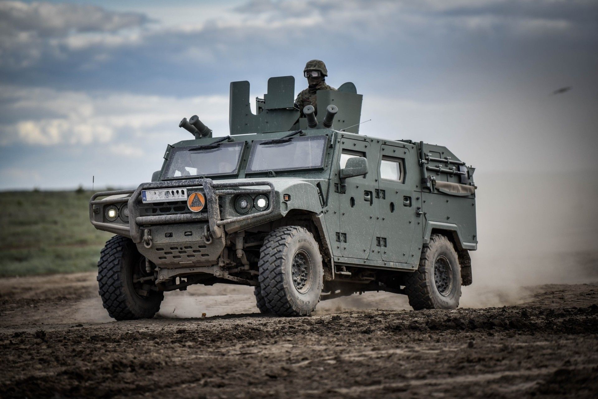 Wojsko odbiera kolejne Legwany