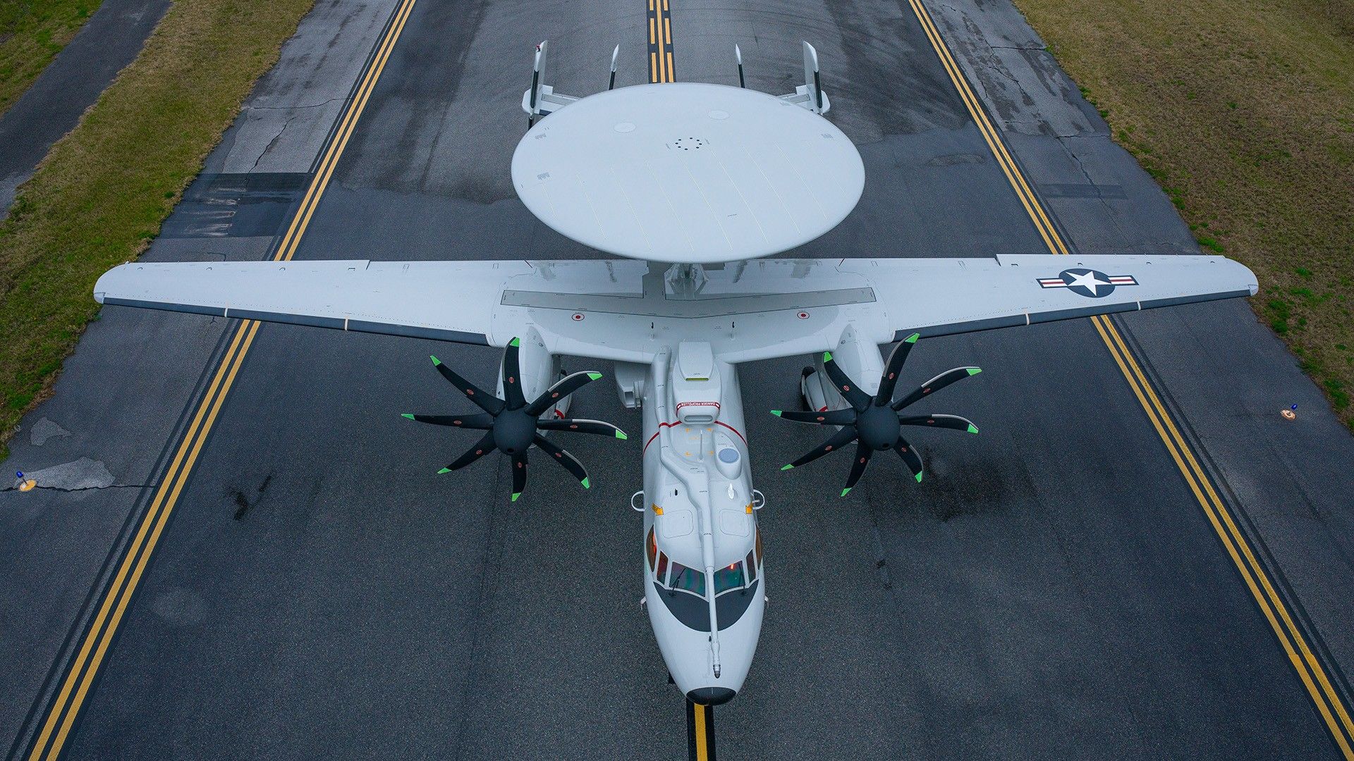 Modernizacja samolotu E-2D Advanced Hawkeye: 10 kluczowych punktów