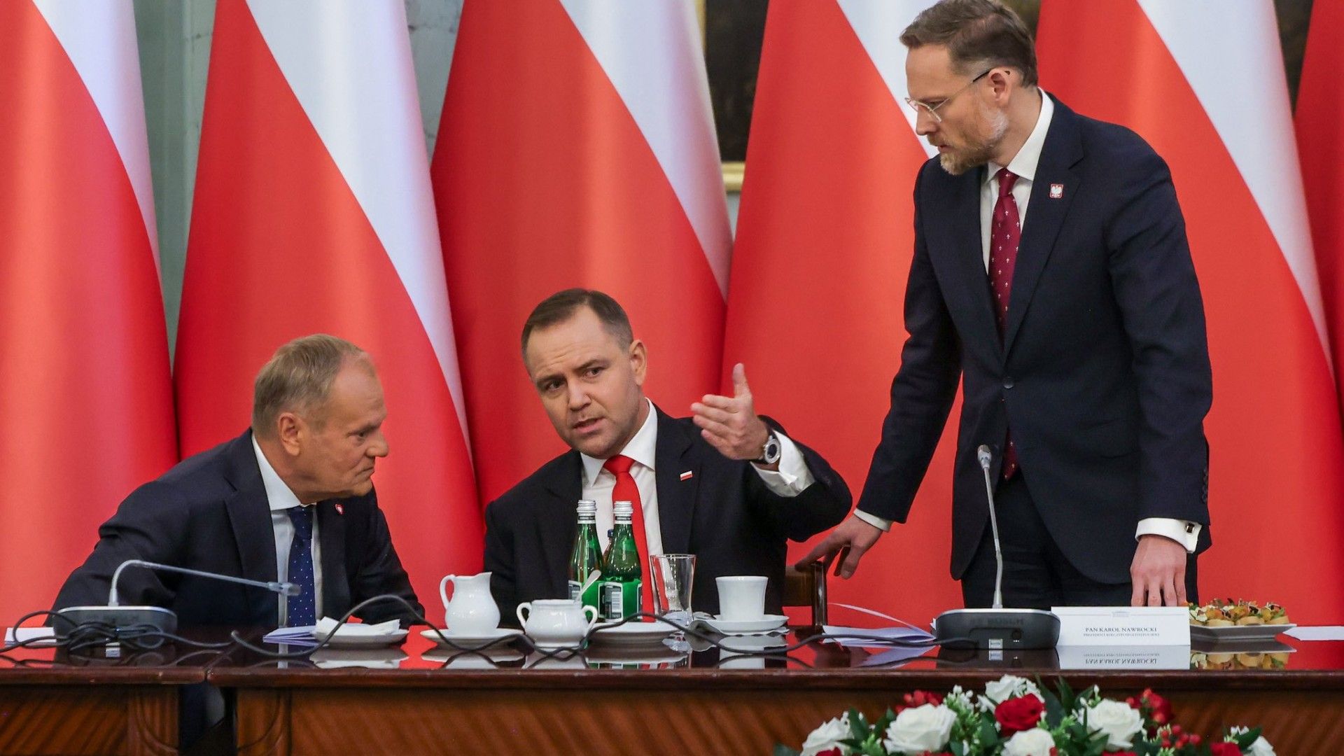 Tilting at windmills. Polish president takes up political fight in ...